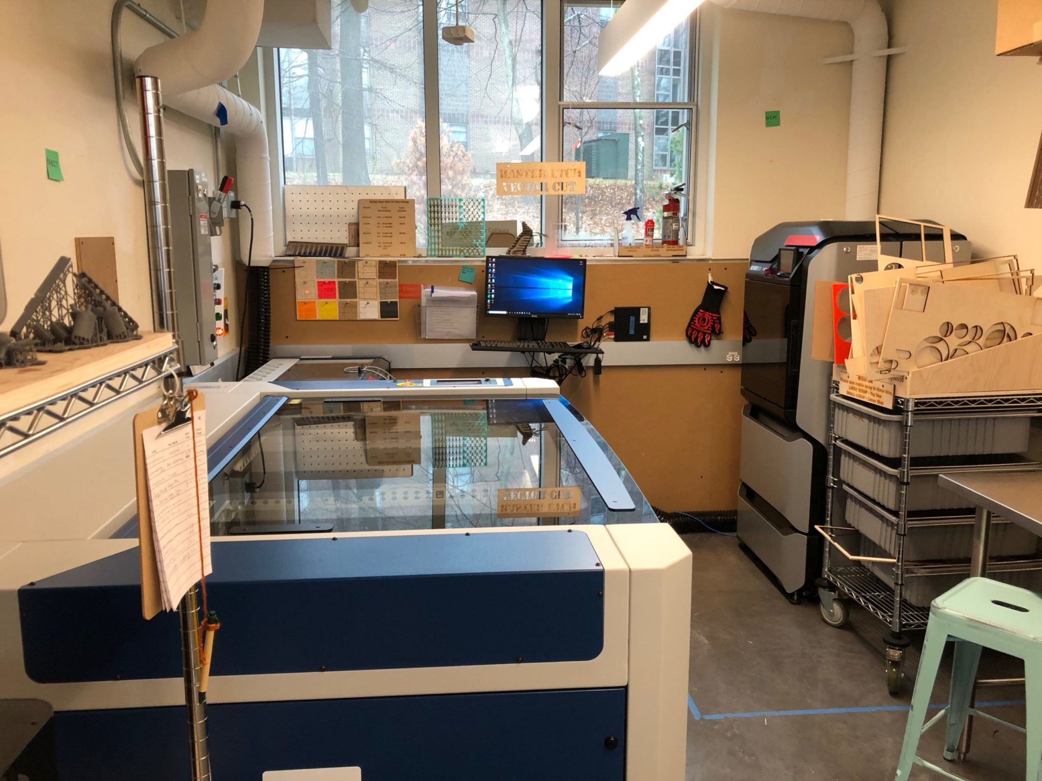 Intermediate High School Makerspaces | New England - AET Labs